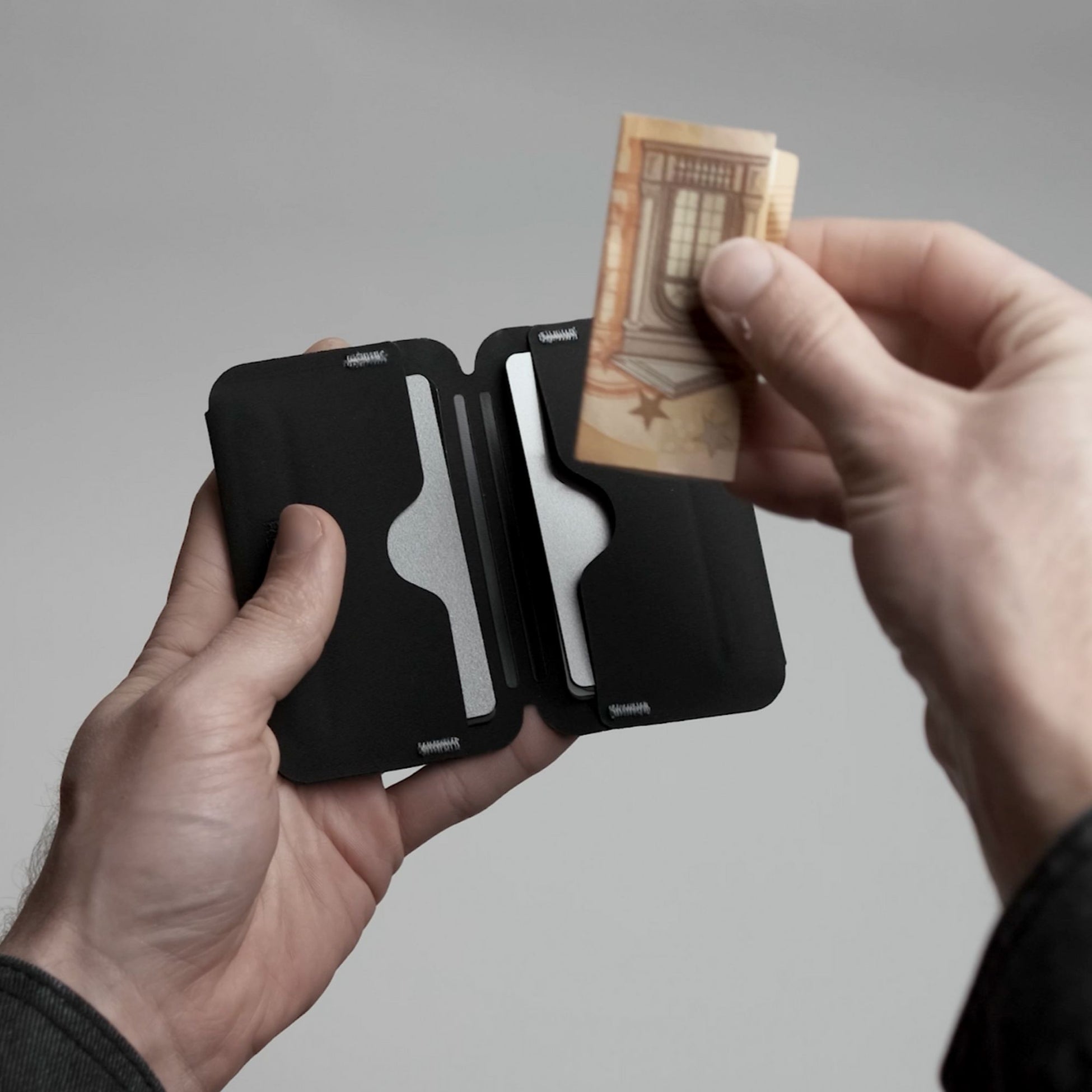 RE:FORM® | The Wallet 2.0 - Designed in Germany